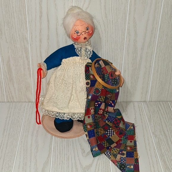 Annalee Dolls | Other | Annalee Dolls 2 Mrs Santa Quilting | Poshmark